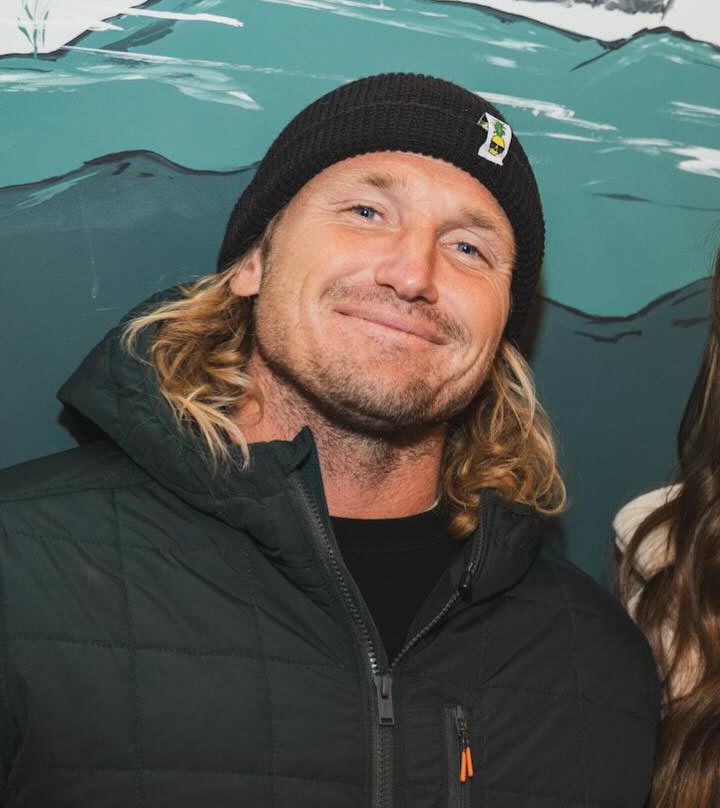 Ben Gravy: 10 años sobrio sobre olas que nadie más surfea